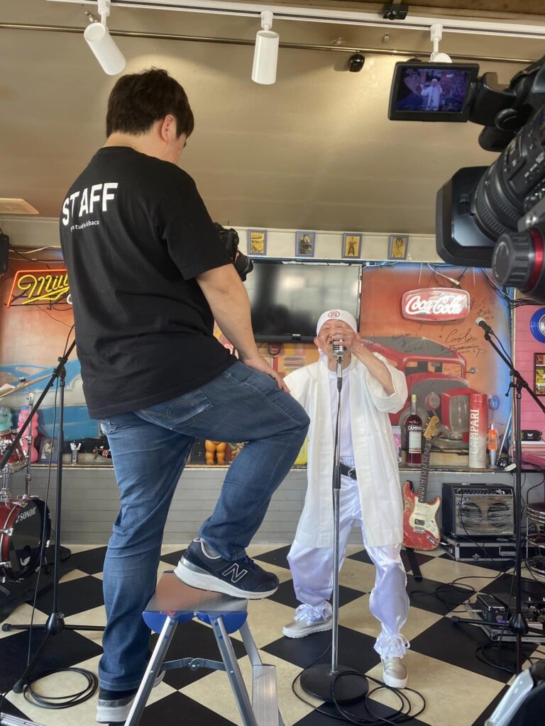 百助さんの「100歳ロックンロール」ミュージックビデオが公開されました！ - studio kibaco